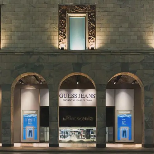 Tutti i vantaggi dei display pubblicitari per negozi Wave&Co